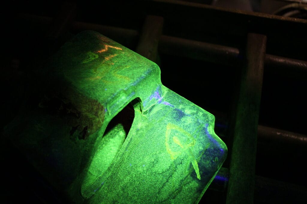 How to Interpret Indications in Magnetic Particle Testing: A Guide for ...